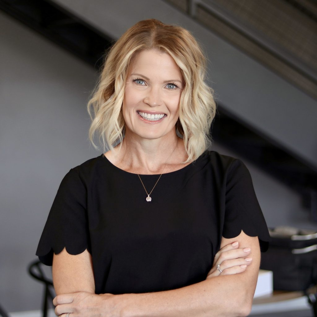 Lisa Renaud, REALTOR® - CENTURY 21 Signature Real Estate